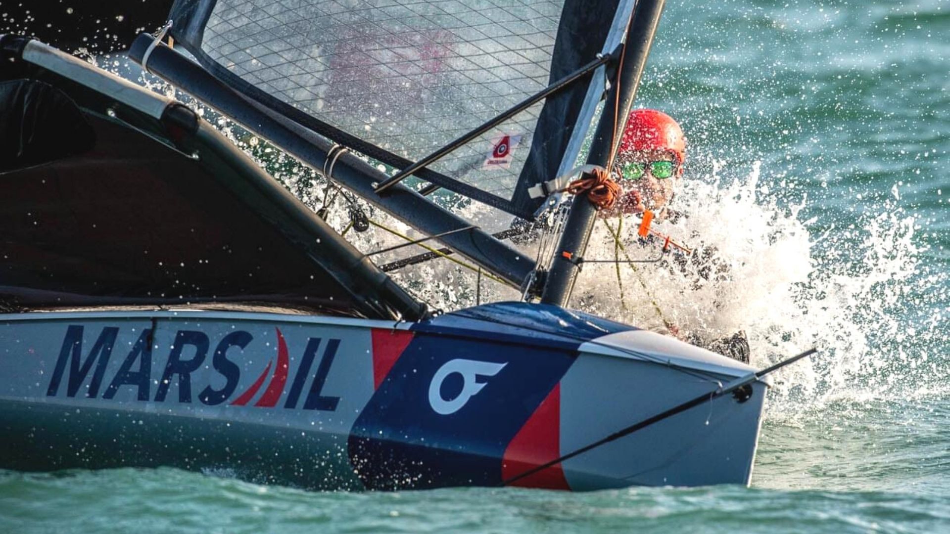 National OneFly and Moth⎜Marsail